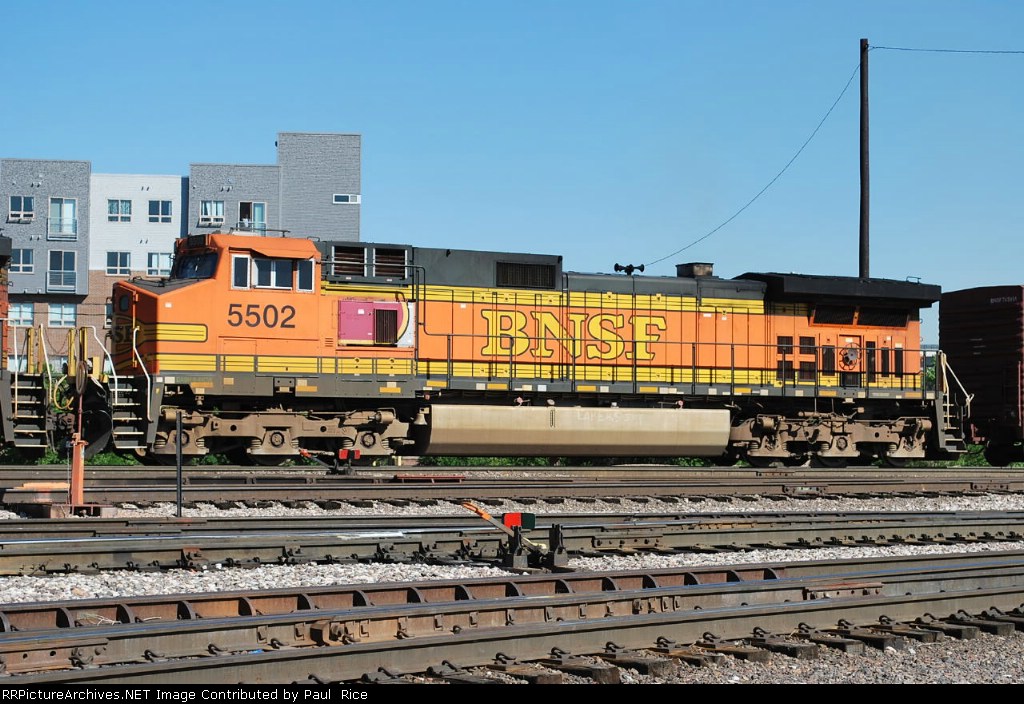 BNSF 5502